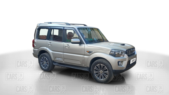 Used 2015 Mahindra Scorpio S6 PLUS | Verified Dealers - CARS24
