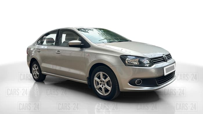 Used 2014 Volkswagen Vento HIGHLINE DIESEL 1.6 | Verified Dealers - Cars24